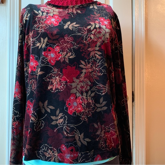 White Stag | Tops | White Stag Black Velvet Long Sleeve | Poshmark